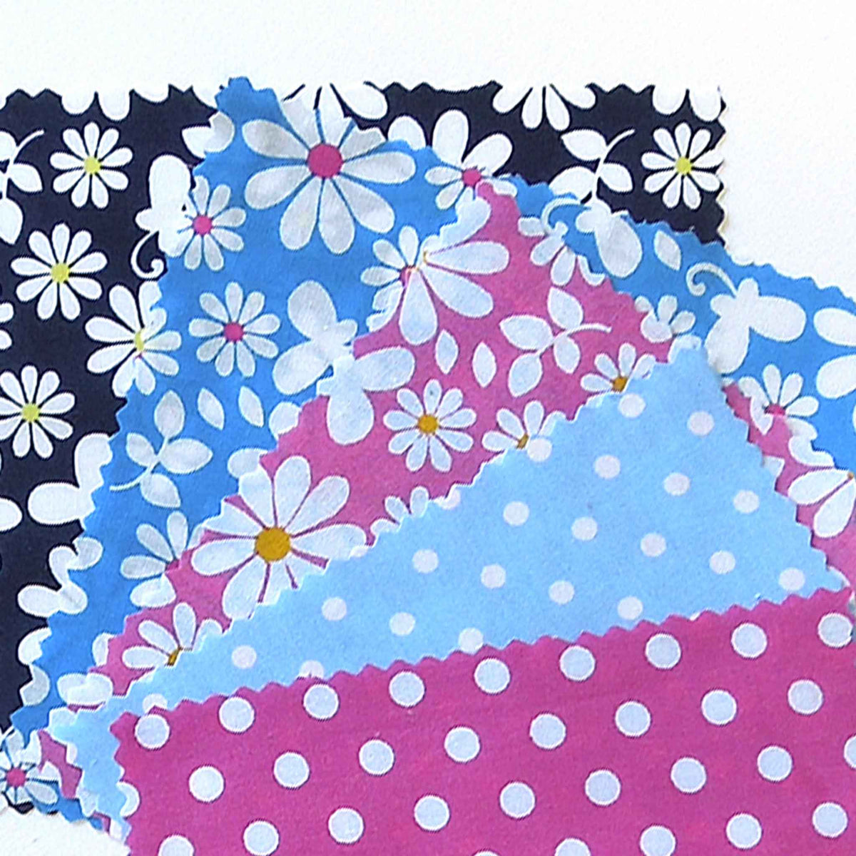 Patchwork Pack - Pink Daisies - 5 Inch Squares - 30 Pieces – Fabric and ...