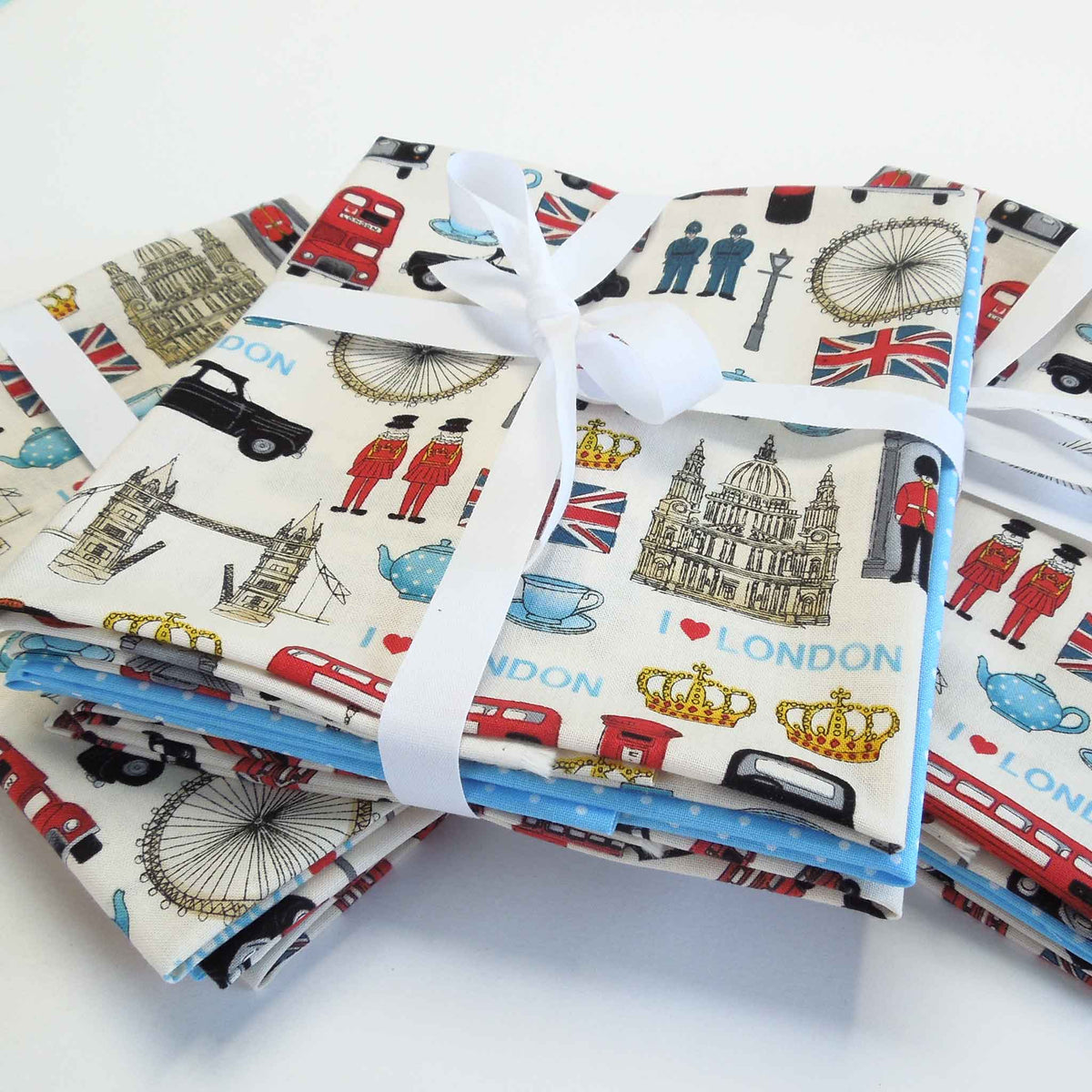 London Fat Quarter Bundle - Makower - London Icons Collection – Fabric ...